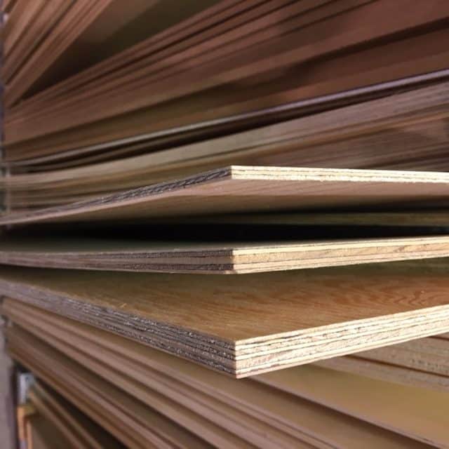 PLYWOOD FURU 7 MM 605X1220 MM - Materialbutiken.se